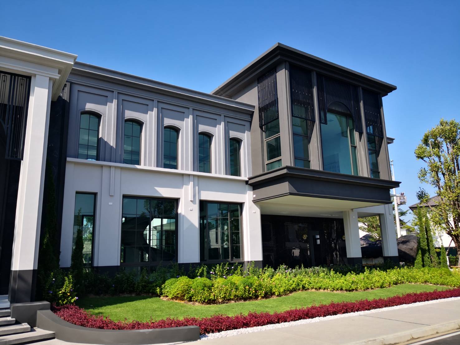 251339 – SIAM GRAND ALUMINIUM
